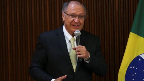 Alckmin faz primeira viagem internacional como vice-presidente | Voz da ...