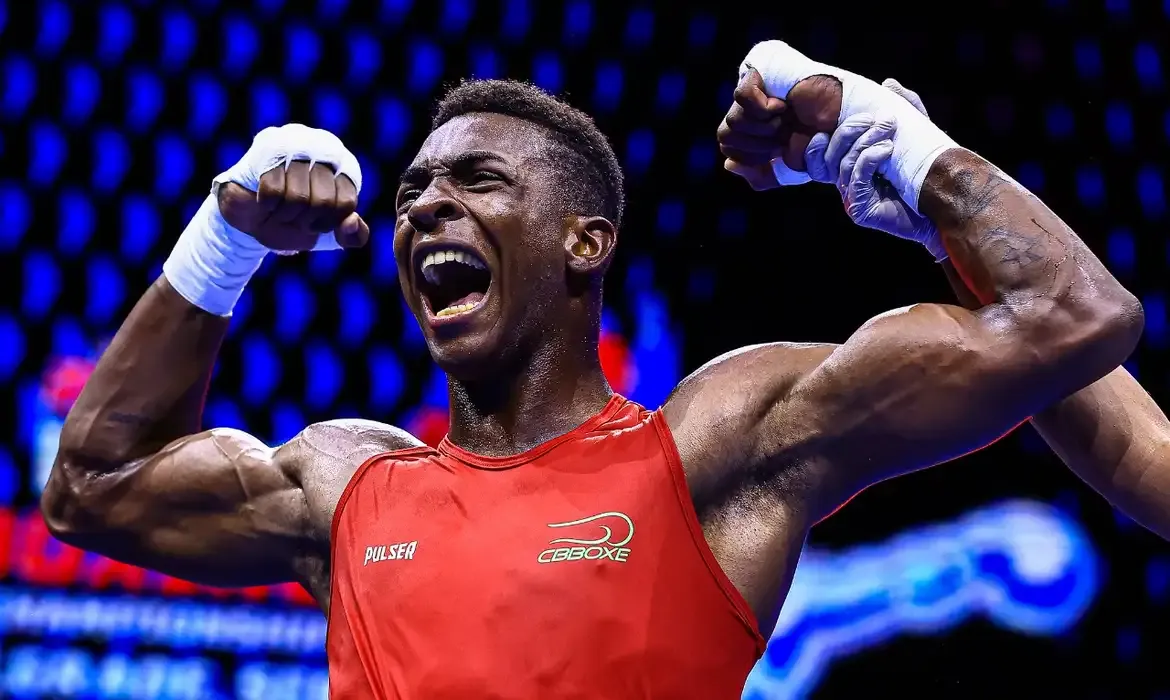 É ouro! Baiano Keno Marley é campeão da World Boxing Cup | Voz da Bahia